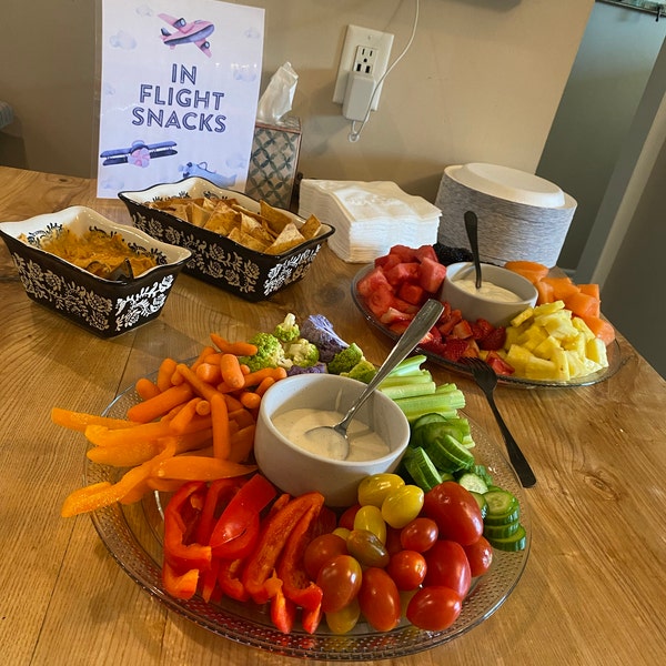 Vintage Airplane Party Signs - Baggage Claim - Drop off - in Flight ...