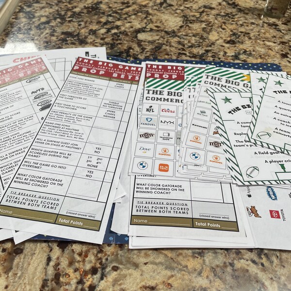 Seinfeld Party Invitation // Seinfeld Theme Party // Custom Invitation ...