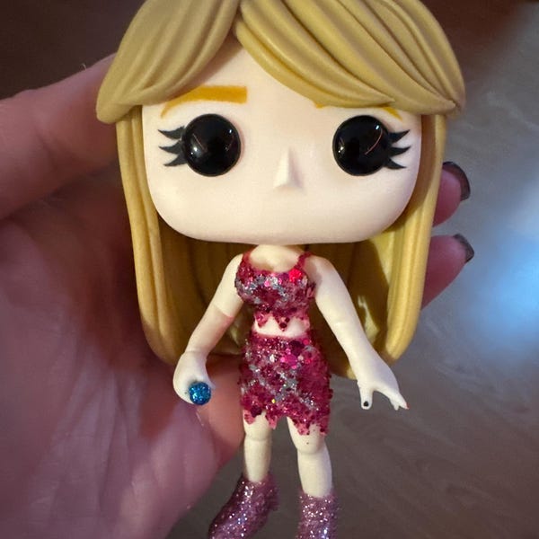 Pop Miniature - Pogues Outer Banks OBX - JJ, Kiara, John B, Pope, Cleo ...