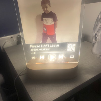 LED Light up Cedar Wood Frame Personalised 1st Wedding Anniversary ...