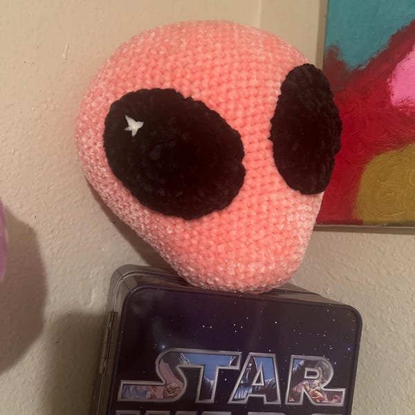 Crochet Alien Cushion Pattern Crochet Pillow Beginner Alien Pattern ...