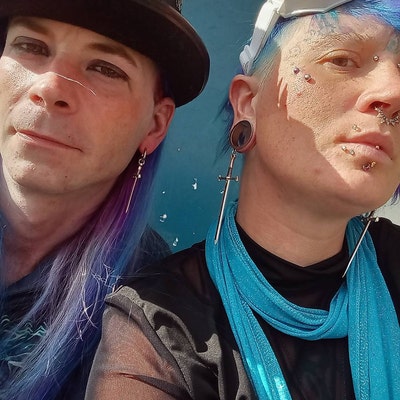 Goth Spike Plug Hoop Gauges Tunnels Ear Earrings Dangle 4g 2g 0g 00g 7/ ...