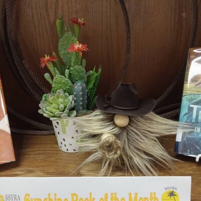 Cowboy Gnome, Roping Gnome, Outdoor Gnome, Rodeo Gnome - Etsy