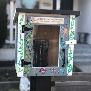 Little Free Library® Post and Topper Kit - Etsy
