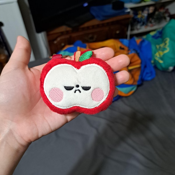 1 PC Caleb Sunny Apple Keychain Plush Charm [handmade] - Etsy
