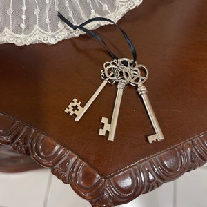 Hecate Silver 3 Key Set Goddess Hekate Maiden Mother Crone - Etsy