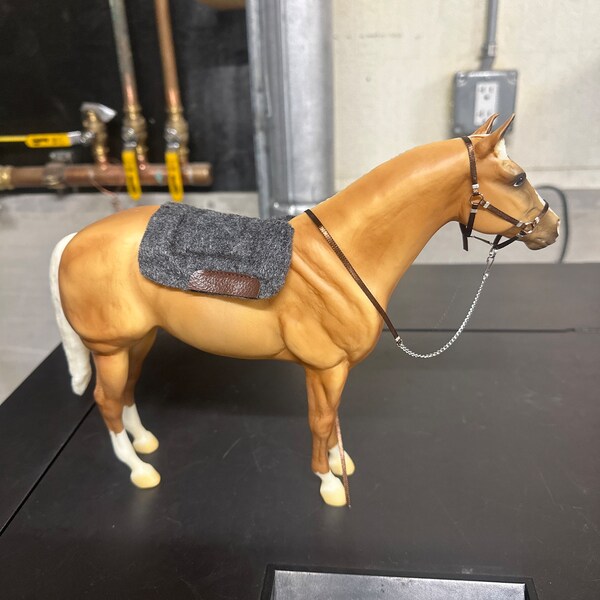 Model Horse Halter Set With Rope Noseband busy Bee Traditional 1:9 ...