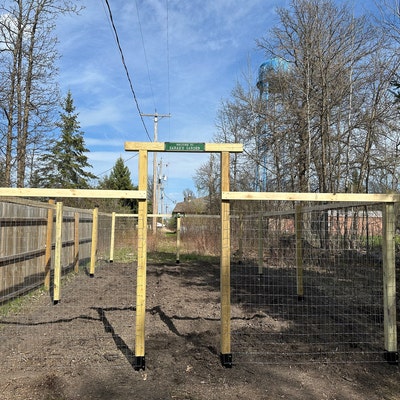 Personalized Garden Sign Custom Garden Gate Sign Gardener Friend Gift ...