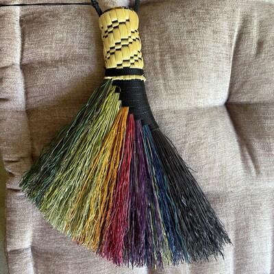 Ozark Hen's Wing Whisk Broom, Hand Tied, Havencroft Farm Broom, Natural ...