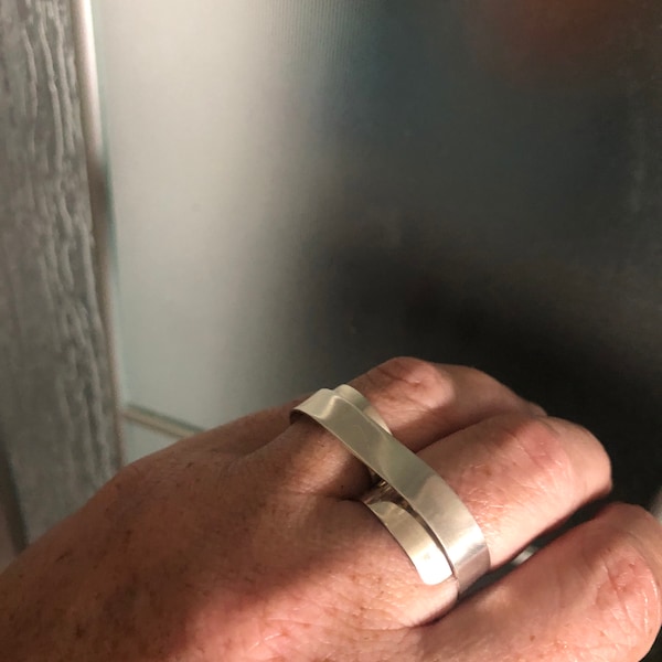 Single Crossed Arrows Ring for HIM, Men's Wide Silver Band, Gift Under ...