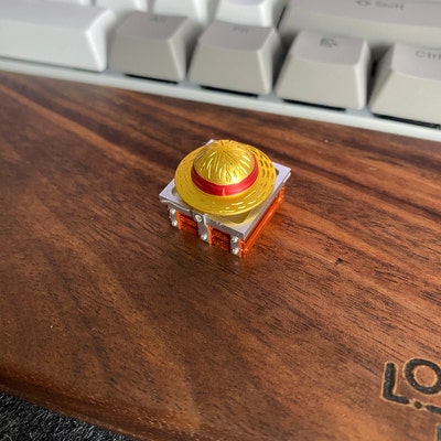 Rotating Genuine One Piece 3D Keycap Luffy Aluminum Alloy Medal ...
