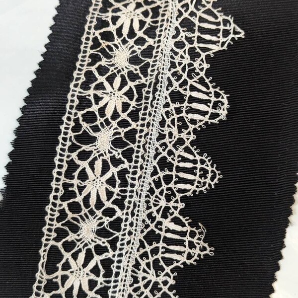 Pretty Tudor Style Profile Lace Yardage: Fabulous Lace Replicating ...