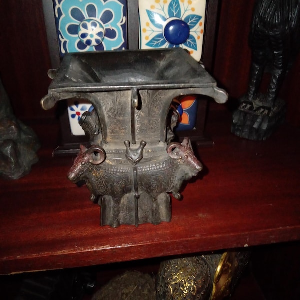 Chinese Old Handmade Carved Figure Jars, Jingdezhen Porcelain Ornaments ...