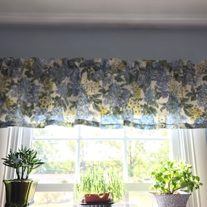 Hydrangea Blue Scalloped Valance - Etsy