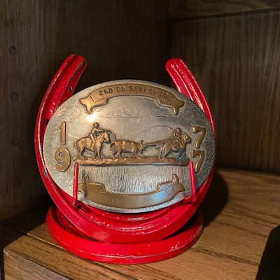 Vertical Belt Buckle Display 3-10 Buckles - Etsy
