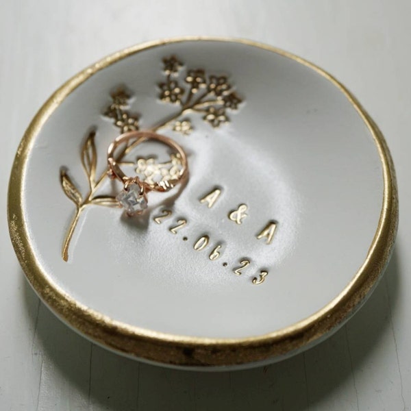 Engagement Ring Dish / Wedding Ring Dish / Personalised Custom Gift for ...