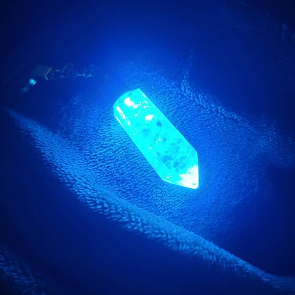 Disney's Atlantis the Lost Empire Kida Crystal Handcrafted Glowing ...