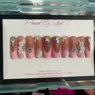 Charmed Beauty Luxury Nails Natural Nails Outline Nails Marble Nails ...