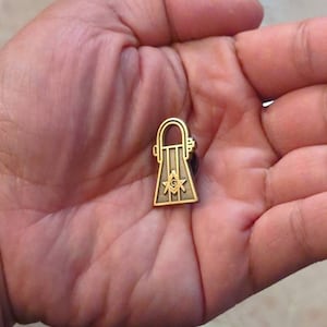 Timeless Masonic Emblem: Lewis Jewel Lapel Pin - Etsy