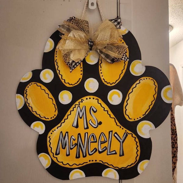 Paw Print Door Hanger - Etsy