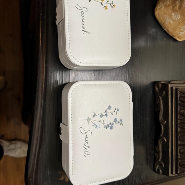 Personalized Jewelry Storage Box - Bridesmaid Treat - Ideal Mom ...