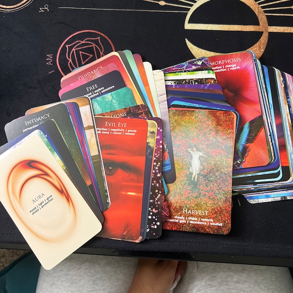 The Universal Love Oracle (80 Cards) Message Cards, Love Messages, Love ...