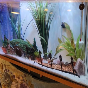 Seescape™ pathway Gravel, Divider, and Lamp Post Decor Kit Fish Tank ...