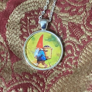 Raven Pendant, Raven With Book, Crow Necklace, Literary Jewelry - Etsy