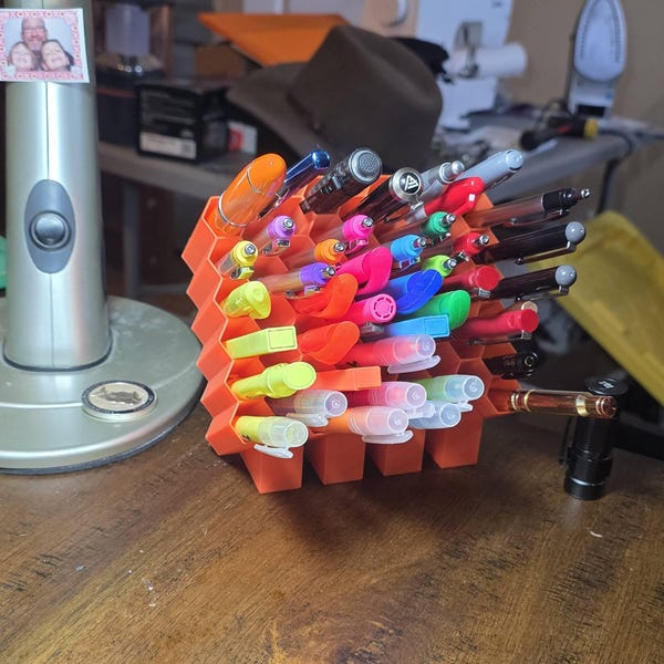 Marker Organizer Stand - Practical & Chic Storage Dry Erase Marker ...