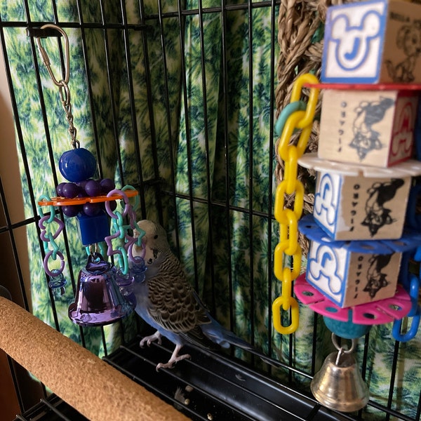 Humdinger - Small Bird Toy With Bell, for Parakeets, Cockatiels ...