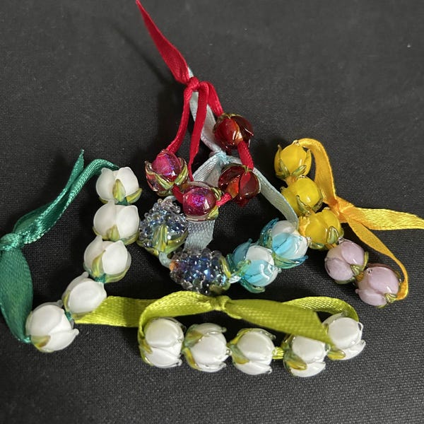 THE MAGIC LIGHT Roses Glass Beads, 12mm Special Formula Dichroic Glass ...