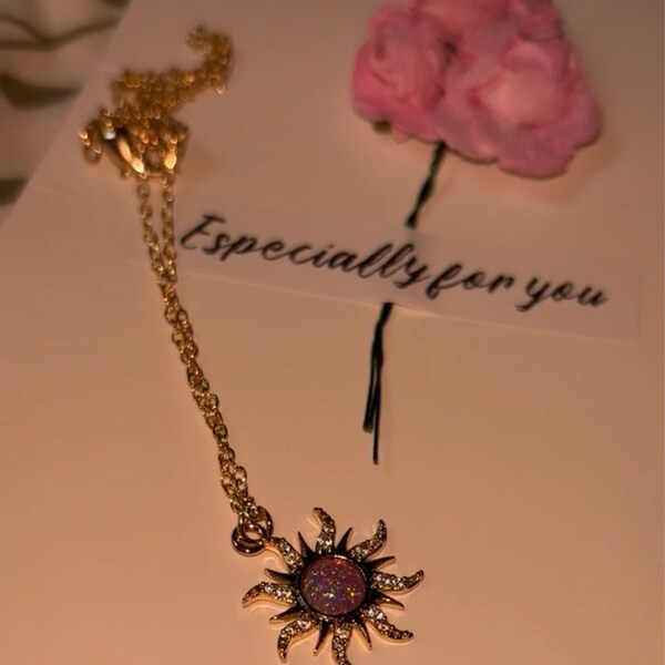 Princess Rapunzel Spinning Sundrop Flower Necklace, Stress Relief ...