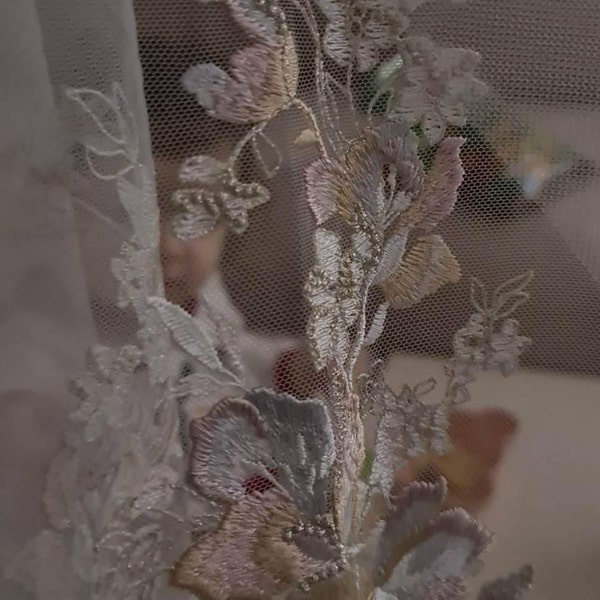 4-colored Floral Lace Fabric, Romantic Pastel Lace for Evening Dress ...