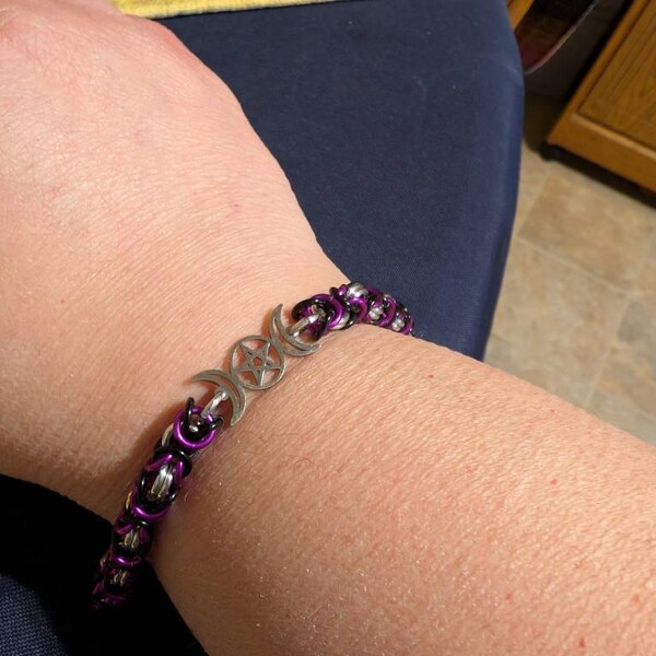 Custom Triple Moon Goddess Chainmail Bracelet, Witchy Wiccan Jewelry ...