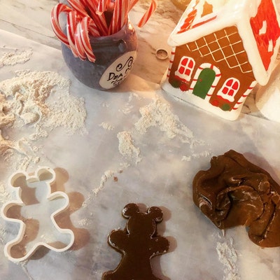 Mickey Mouse Gingerbread Man Cookie and Fondant Cutter - Etsy