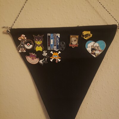 Triangle Enamel Pin Display Flag,pin Badge Display Pennant Collection ...