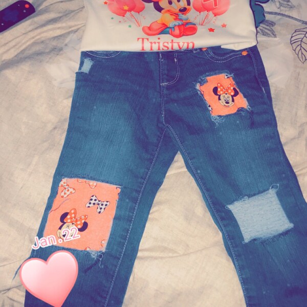 Distressed Minnie Mouse Jeans // Disney Patches // Distressed Jeans ...