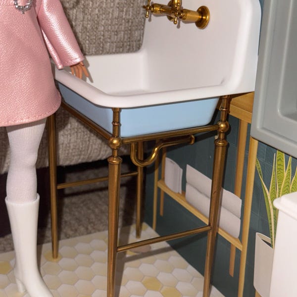 1/6 Scale Vanity Sink Miniature Faucet With Water Dollhouse Bathroom ...