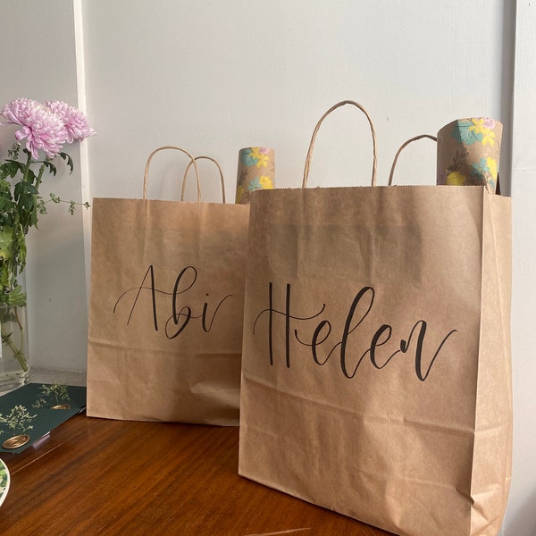 Set of 20 Calligraphy Name Tags - Simple Black and White Personalised ...