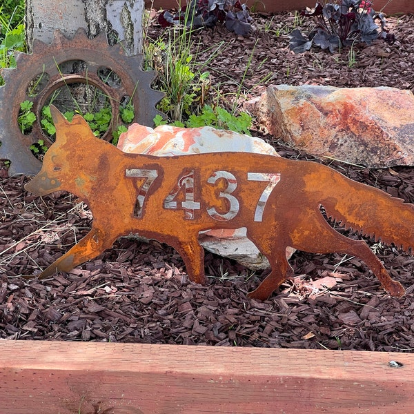 Rustic Metal Standing Rabbit Yard Art With Stake Steel Bunnies Metal ...