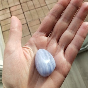 Blue Lace Agate Tumbled Stones Blue Lace Agate Healing Crystals and ...