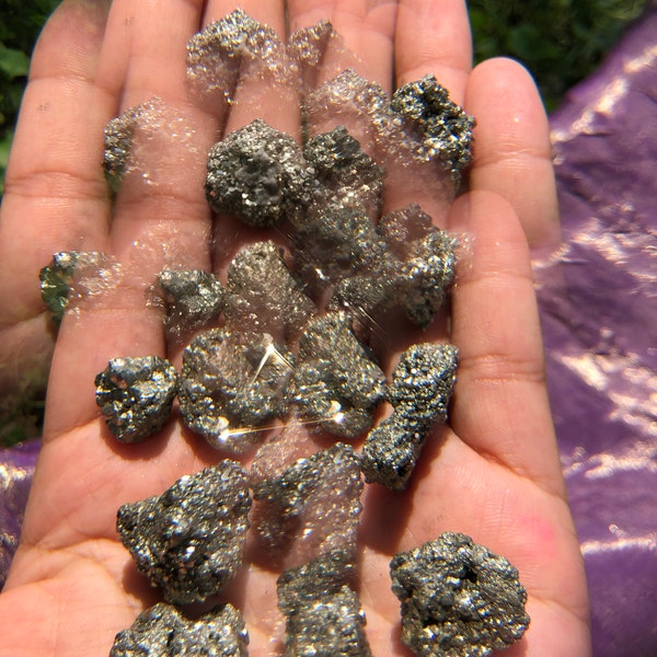 PYRITE Crystal Stone - Small Chunks Bulk Wholesale - Pyrite Fools Gold ...