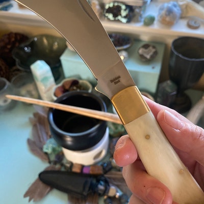 Hand BOLINE Bolline Sickle Herbalist Tool Druidic Ritual Druid ...