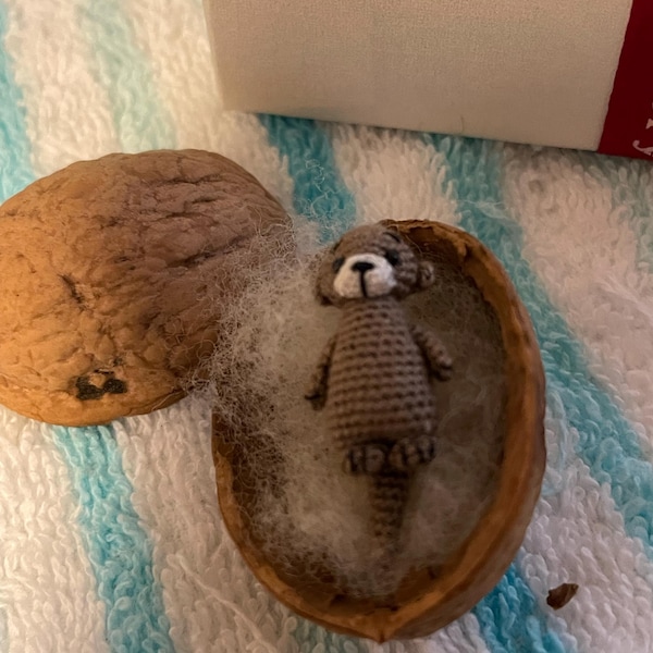 Micro Crochet Amigurumi Realistic Lemur Art, Mini Micro Animals Lemur ...