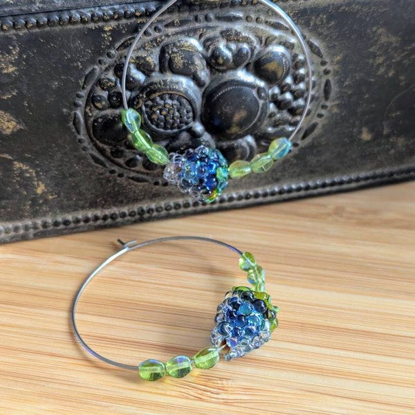 SUPER SPECIAL RASPBERRIES Glass Beads, 11mm Faery Raspberries Limited ...