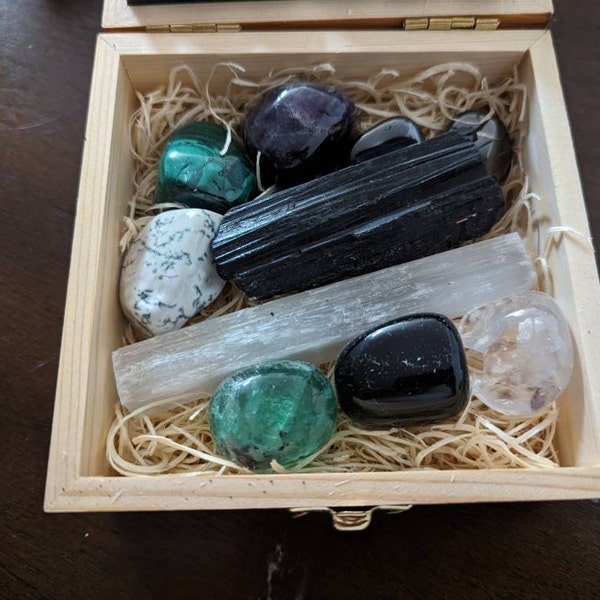 CRYSTALYA Full Moon Crystal Ritual Kit - Etsy