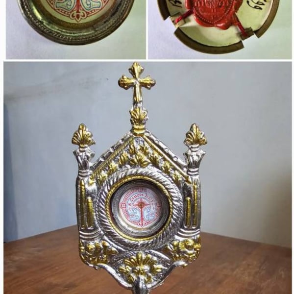 Rare Religious Catholic Shrine With Relic Reliquary Part of the Cloth ...