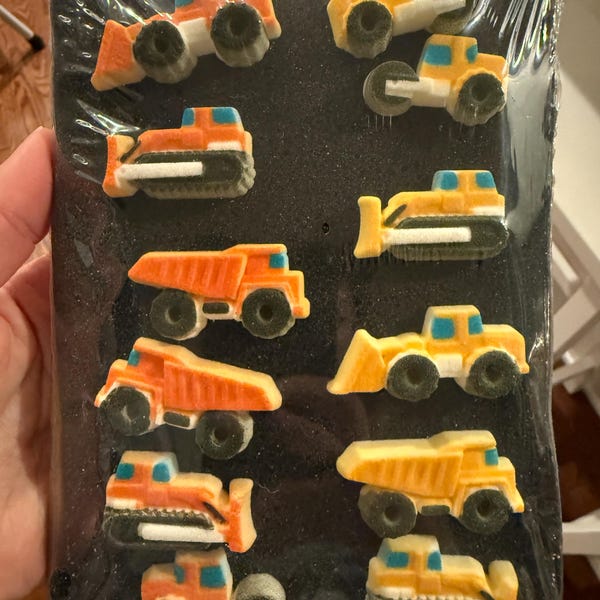 CONSTRUCTION ASSORTMENT Edible Sugar Decorations - Steam Roller, Dump ...