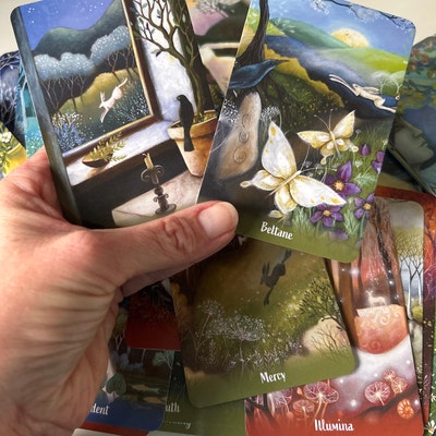 Earth Angels Message Cards 70 Cards by Amanda Clark Affirmation Cards ...