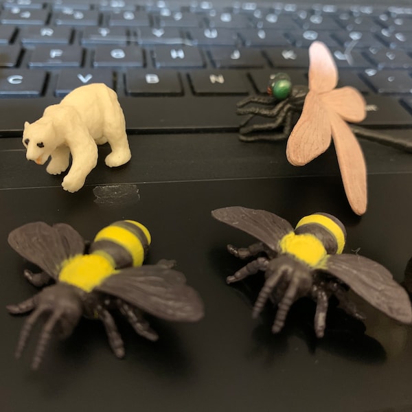 MINIATURE Bumble Bee Figurine Insect Animal Mini Figure Terrarium ...